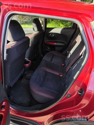 Red Nissan Juke 2012 in Riga, with an engine capacity of 1.60 L and mileage of 233 thousand km for 4500 €, photo 7 on AUTOMOTO.COM.LV