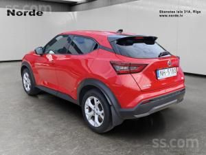 Red Nissan Juke 2022 in Riga, with an engine capacity of 1.00 L and mileage of 29 thousand km for 14490 €, photo 3 on AUTOMOTO.COM.LV