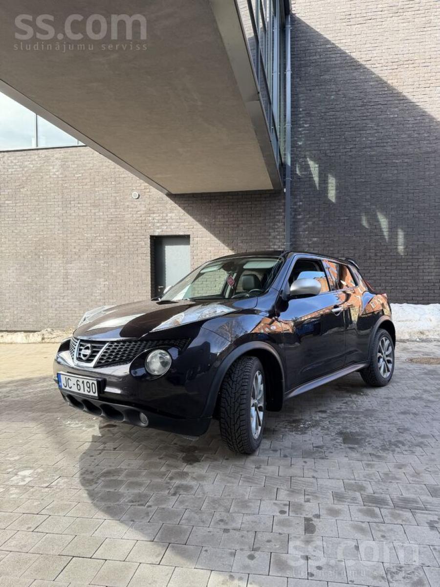 Violet Nissan Juke 2012 in Riga, with an engine capacity of 1.60 L and mileage of 189 thousand km for 6200 €, photo 3 on AUTOMOTO.COM.LV