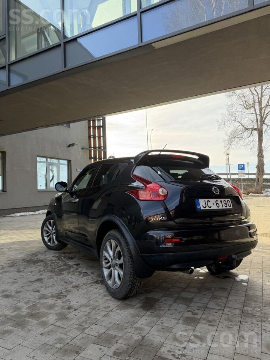 Violet Nissan Juke 2012 in Riga, with an engine capacity of 1.60 L and mileage of 189 thousand km for 6200 €, photo 4 on AUTOMOTO.COM.LV