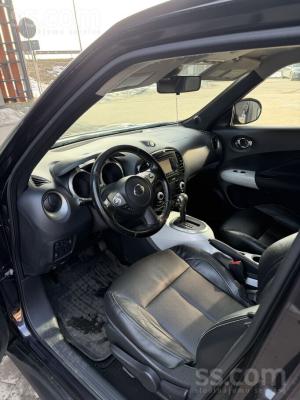 Violet Nissan Juke 2012 in Riga, with an engine capacity of 1.60 L and mileage of 189 thousand km for 6200 €, photo 6 on AUTOMOTO.COM.LV