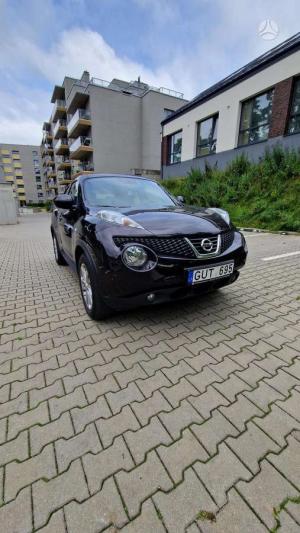 Violet Nissan Juke 2013 in Vilnius, with an engine capacity of 1.60 L and mileage of 67 thousand km for 3900 €, photo  on AUTOMOTO.COM.LV