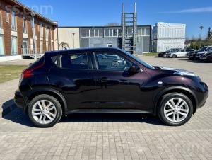 Violet Nissan Juke 2014 in Riga, with an engine capacity of 1.60 L and mileage of 71 thousand km for 6900 €, photo 3 on AUTOMOTO.COM.LV