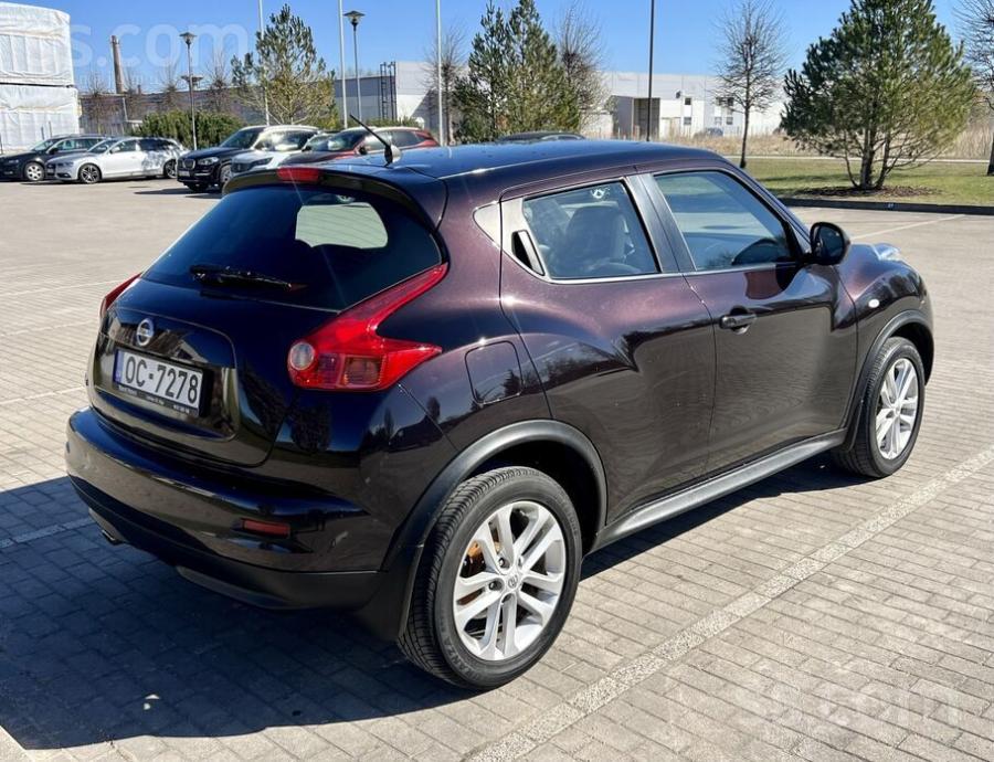 Violet Nissan Juke 2014 in Riga, with an engine capacity of 1.60 L and mileage of 71 thousand km for 6900 €, photo 4 on AUTOMOTO.COM.LV