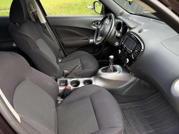 Violet Nissan Juke 2015 in Vilnius, with an engine capacity of 1.20 L and mileage of 109 thousand km for 3800 €, photo 10 on AUTOMOTO.COM.LV