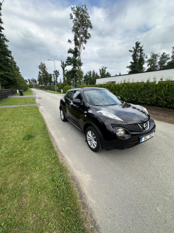Violets Nissan Juke 2013 Tallina, ar dzinēja tilpumu 1.60 L un nobraukumu 223 tūkst. km par 5500 €, foto 2 vietnē AUTOMOTO.COM.LV