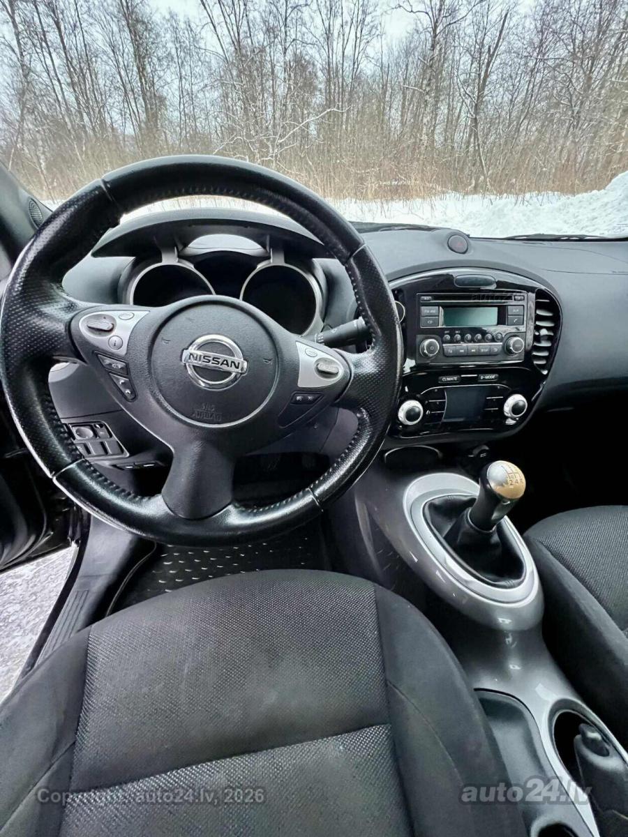 Violets Nissan Juke 2014 Tallina, ar dzinēja tilpumu 1.60 L un nobraukumu 114 tūkst. km par 4200 €, foto 13 vietnē AUTOMOTO.COM.LV