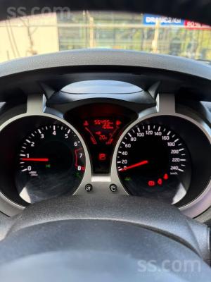 Violets Nissan Juke 2015 Rīga, ar dzinēja tilpumu 1.60 L un nobraukumu 57 tūkst. km par 7800 €, foto 7 vietnē AUTOMOTO.COM.LV