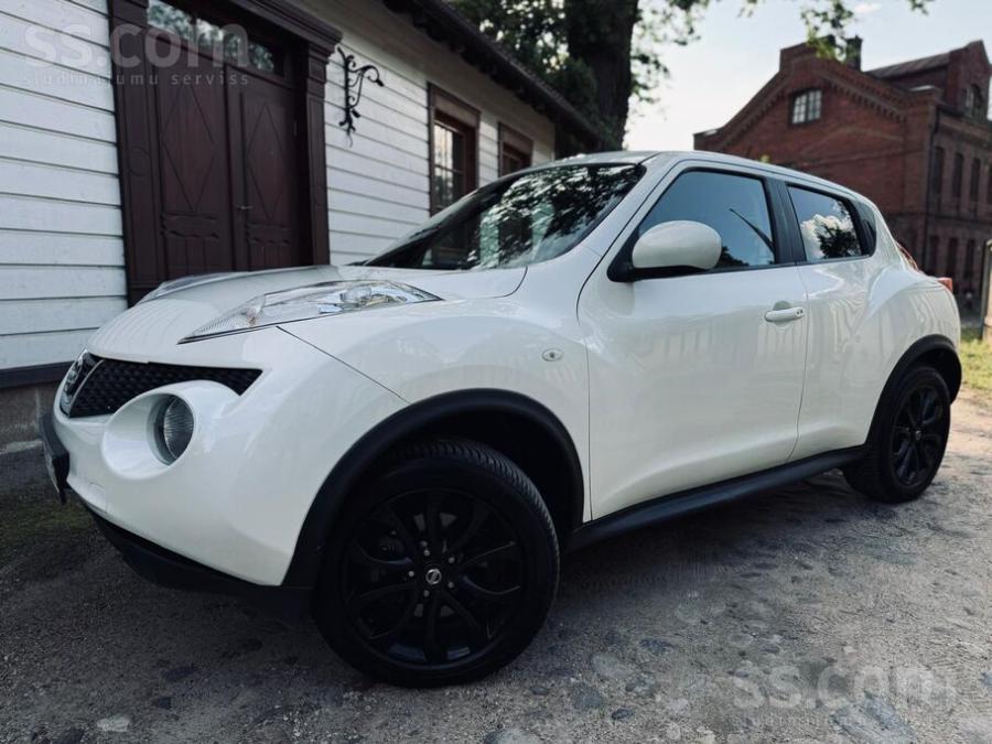 Balts Nissan Juke 2010 Cēsis, ar dzinēja tilpumu 1.60 L un nobraukumu 0 tūkst. km par 6650 €, foto 4 vietnē AUTOMOTO.COM.LV