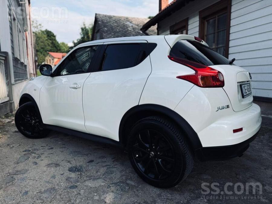 Balts Nissan Juke 2010 Cēsis, ar dzinēja tilpumu 1.60 L un nobraukumu 0 tūkst. km par 6650 €, foto 8 vietnē AUTOMOTO.COM.LV