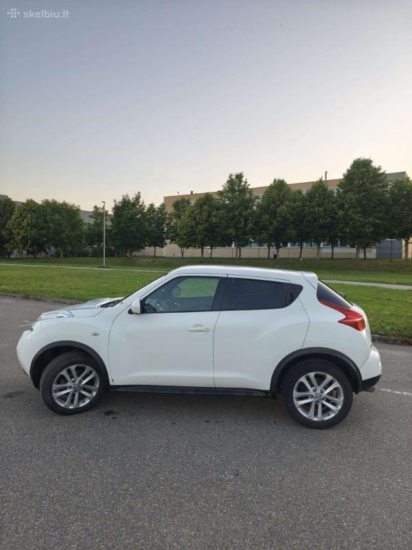 Balts Nissan Juke 2010 Šauļi, ar dzinēja tilpumu 1.50 L un nobraukumu 460 tūkst. km par 3200 €, foto 6 vietnē AUTOMOTO.COM.LV