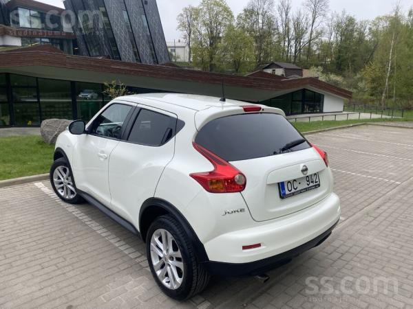 White Nissan Juke 2011 in Rezekne, with an engine capacity of 1.60 L and mileage of 0 thousand km for 5250 €, photo 9 on AUTOMOTO.COM.LV