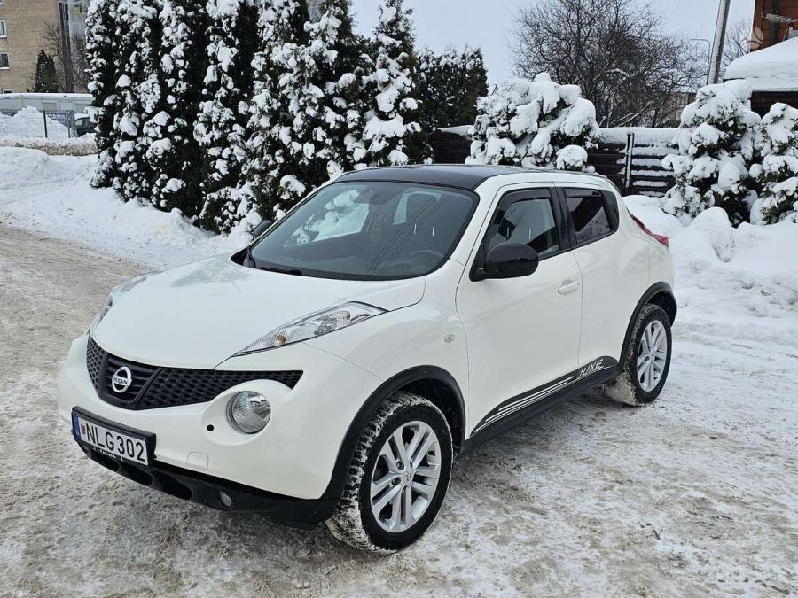 White Nissan Juke 2011 in Kretinga, with an engine capacity of 1.46 L and mileage of 192 thousand km for 6599 €, photo 1 on AUTOMOTO.COM.LV