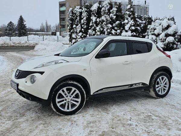 White Nissan Juke 2011 in Kretinga, with an engine capacity of 1.46 L and mileage of 192 thousand km for 6599 €, photo 7 on AUTOMOTO.COM.LV