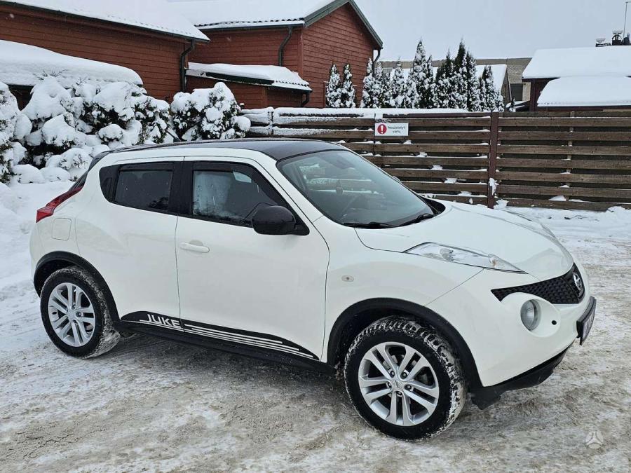 White Nissan Juke 2011 in Kretinga, with an engine capacity of 1.46 L and mileage of 192 thousand km for 6599 €, photo 10 on AUTOMOTO.COM.LV