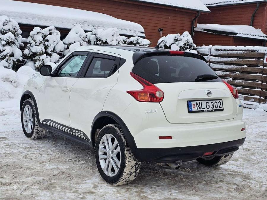 White Nissan Juke 2011 in Kretinga, with an engine capacity of 1.46 L and mileage of 192 thousand km for 6599 €, photo 11 on AUTOMOTO.COM.LV