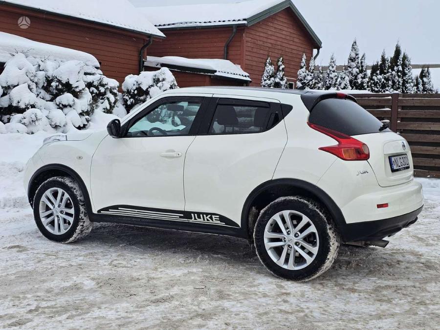 White Nissan Juke 2011 in Kretinga, with an engine capacity of 1.46 L and mileage of 192 thousand km for 6599 €, photo 12 on AUTOMOTO.COM.LV