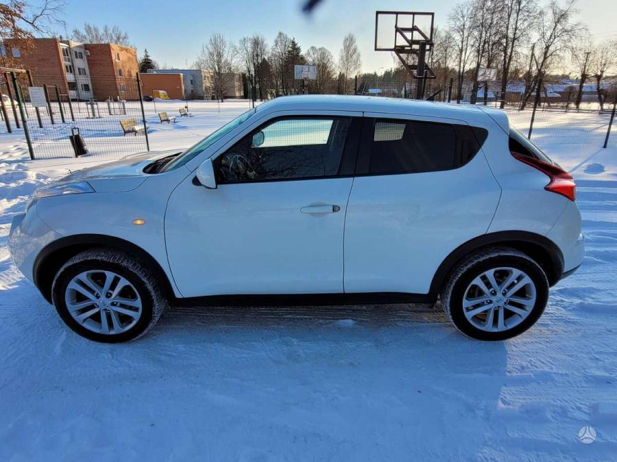 Balts Nissan Juke 2011 Jurbarkas, ar dzinēja tilpumu 1.46 L un nobraukumu 250 tūkst. km par 4400 €, foto 3 vietnē AUTOMOTO.COM.LV
