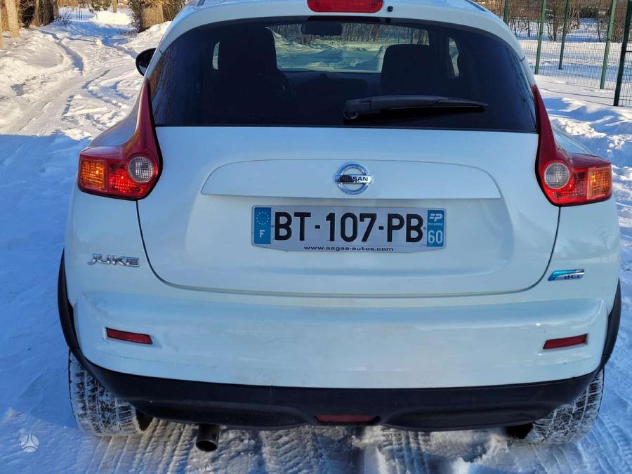 Balts Nissan Juke 2011 Jurbarkas, ar dzinēja tilpumu 1.46 L un nobraukumu 250 tūkst. km par 4400 €, foto 5 vietnē AUTOMOTO.COM.LV