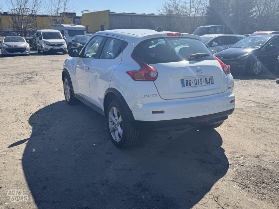 Balts Nissan Juke 2011 Šilutė, ar dzinēja tilpumu 1.50 L un nobraukumu 270 tūkst. km par 4700 €, foto 2 vietnē AUTOMOTO.COM.LV