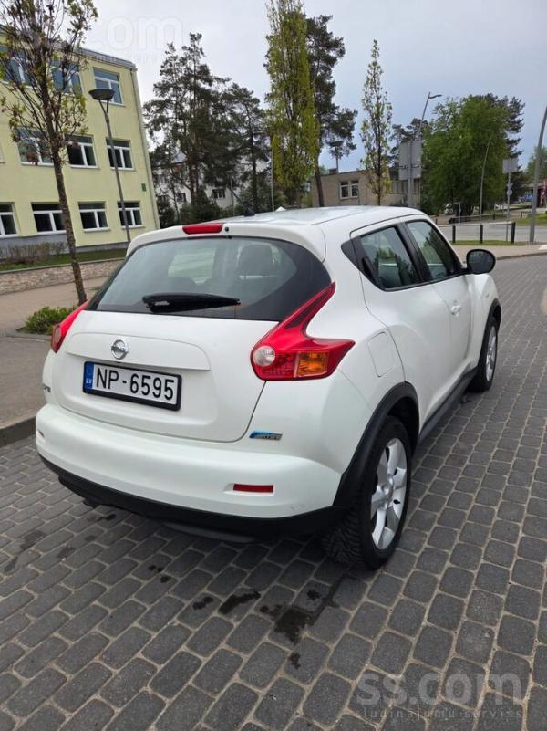 White Nissan Juke 2011 in Ogre, with an engine capacity of 1.50 L and mileage of 276 thousand km for 4250 €, photo 4 on AUTOMOTO.COM.LV