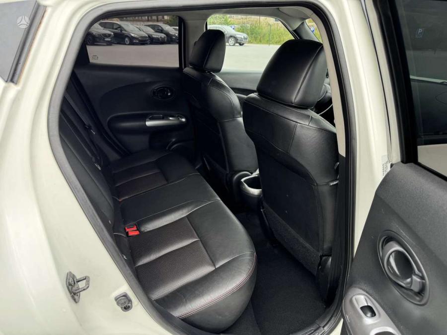 White Nissan Juke 2011 in Telschi, with an engine capacity of 1.46 L and mileage of 204 thousand km for 3999 €, photo 20 on AUTOMOTO.COM.LV