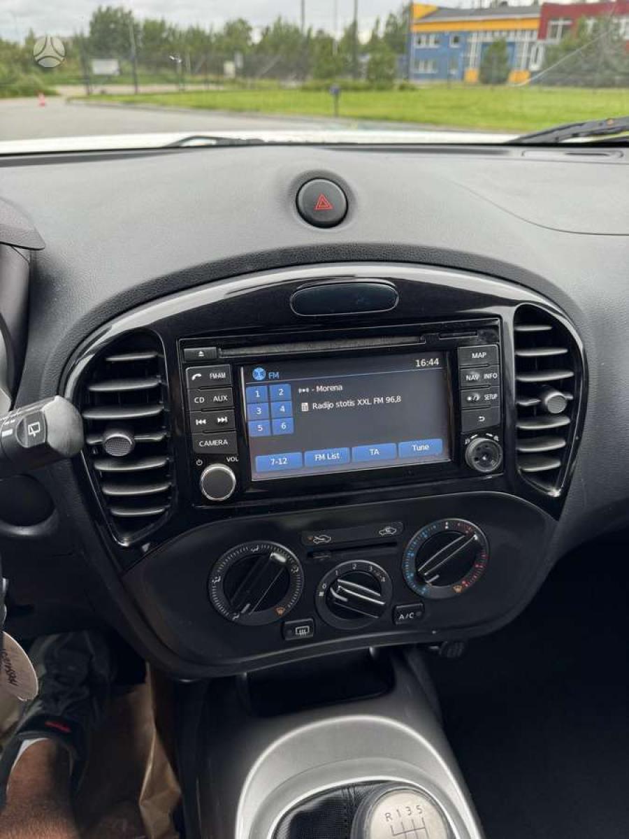 White Nissan Juke 2011 in Telschi, with an engine capacity of 1.46 L and mileage of 204 thousand km for 3999 €, photo 24 on AUTOMOTO.COM.LV