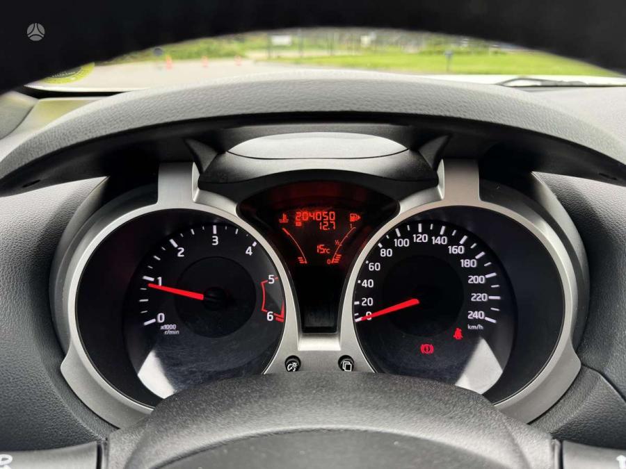 White Nissan Juke 2011 in Telschi, with an engine capacity of 1.46 L and mileage of 204 thousand km for 3999 €, photo 25 on AUTOMOTO.COM.LV