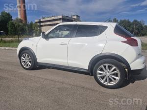 White Nissan Juke 2011 in Jekabpils, with an engine capacity of 1.60 L and mileage of 191 thousand km for 4500 €, photo 7 on AUTOMOTO.COM.LV
