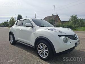 White Nissan Juke 2011 in Jekabpils, with an engine capacity of 1.60 L and mileage of 198 thousand km for 4400 €, photo  on AUTOMOTO.COM.LV