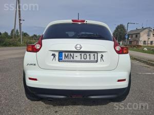 White Nissan Juke 2011 in Jekabpils, with an engine capacity of 1.60 L and mileage of 198 thousand km for 4400 €, photo 7 on AUTOMOTO.COM.LV