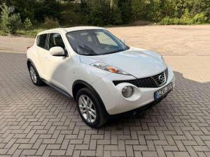 White Nissan Juke 2011 in Vilnius, with an engine capacity of 1.62 L and mileage of 160 thousand km for 6600 €, photo 3 on AUTOMOTO.COM.LV
