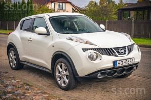 White Nissan Juke 2011 in Riga, with an engine capacity of 1.60 L and mileage of 126 thousand km for 5990 €, photo 4 on AUTOMOTO.COM.LV