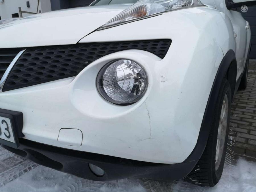 White Nissan Juke 2012 in Vilnius, with an engine capacity of 1.46 L and mileage of 236 thousand km for 2200 €, photo 6 on AUTOMOTO.COM.LV