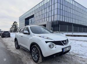 Balts Nissan Juke 2012 Viļņa, ar dzinēja tilpumu 1.60 L un nobraukumu 145 tūkst. km par 5300 €, foto  vietnē AUTOMOTO.COM.LV