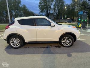 Balts Nissan Juke 2012 Panevēža, ar dzinēja tilpumu 1.60 L un nobraukumu 184 tūkst. km par 7500 €, foto 5 vietnē AUTOMOTO.COM.LV
