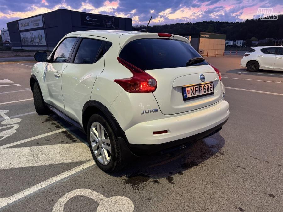 Balts Nissan Juke 2012 Panevēža, ar dzinēja tilpumu 1.60 L un nobraukumu 184 tūkst. km par 7500 €, foto 6 vietnē AUTOMOTO.COM.LV