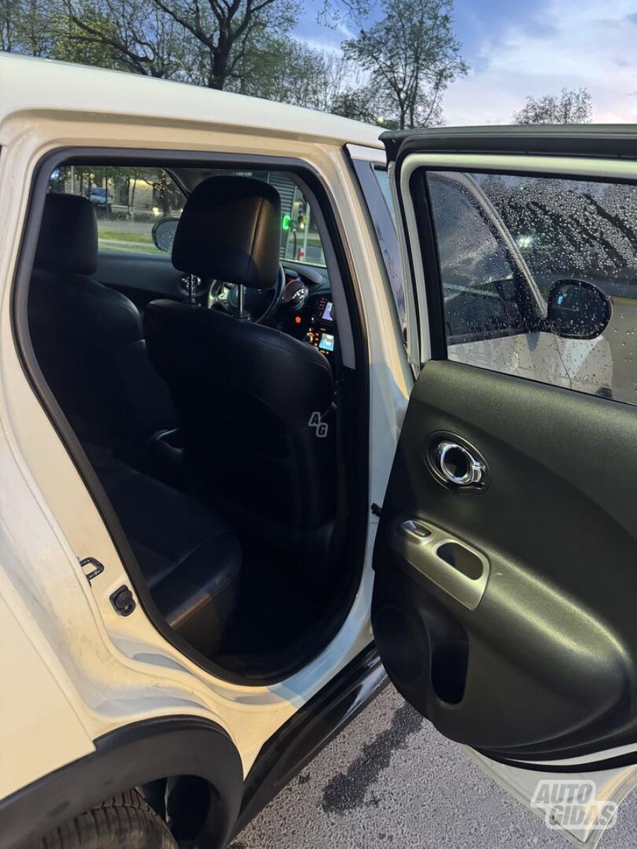 Balts Nissan Juke 2012 Panevēža, ar dzinēja tilpumu 1.60 L un nobraukumu 184 tūkst. km par 7500 €, foto 8 vietnē AUTOMOTO.COM.LV