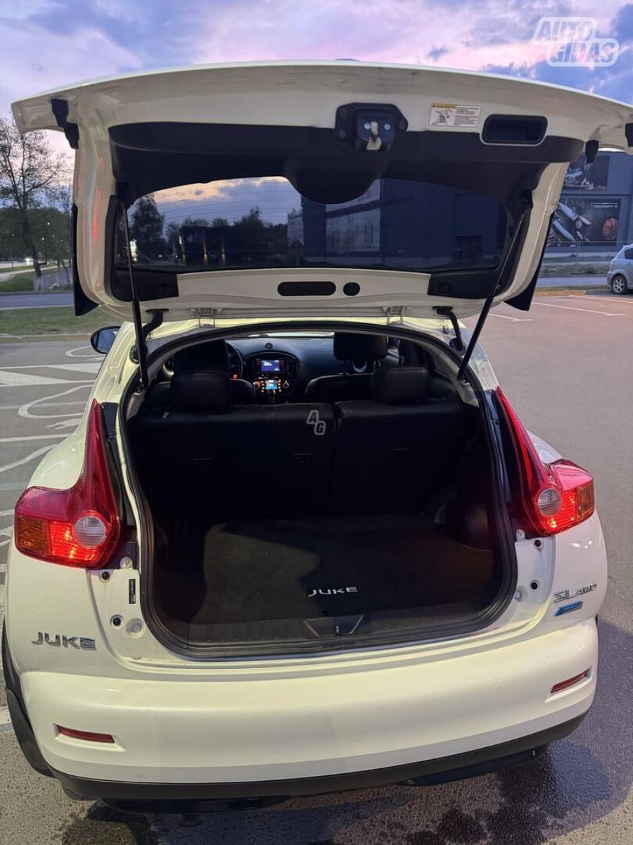 Balts Nissan Juke 2012 Panevēža, ar dzinēja tilpumu 1.60 L un nobraukumu 184 tūkst. km par 7500 €, foto 10 vietnē AUTOMOTO.COM.LV