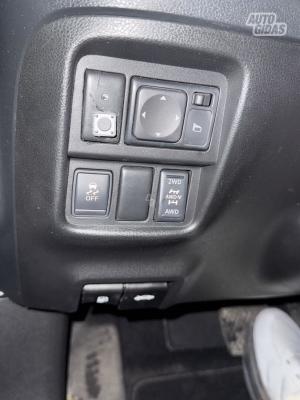 Balts Nissan Juke 2012 Panevēža, ar dzinēja tilpumu 1.60 L un nobraukumu 184 tūkst. km par 7500 €, foto 19 vietnē AUTOMOTO.COM.LV