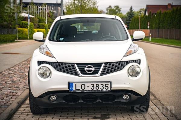 Balts Nissan Juke 2012 Rīga, ar dzinēja tilpumu 1.60 L un nobraukumu 0 tūkst. km par 4990 €, foto 2 vietnē AUTOMOTO.COM.LV