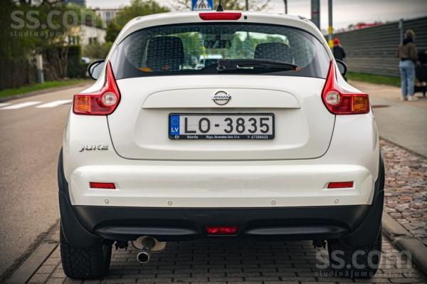 Balts Nissan Juke 2012 Rīga, ar dzinēja tilpumu 1.60 L un nobraukumu 0 tūkst. km par 4990 €, foto 5 vietnē AUTOMOTO.COM.LV