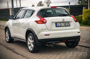 Balts Nissan Juke 2012 Rīga, ar dzinēja tilpumu 1.60 L un nobraukumu 0 tūkst. km par 4990 €, foto 7 vietnē AUTOMOTO.COM.LV