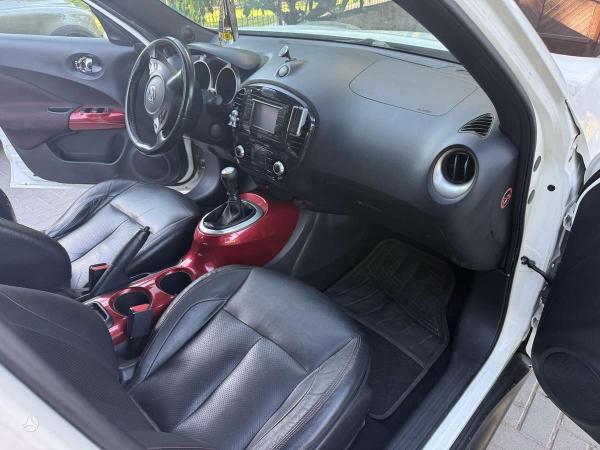 Balts Nissan Juke 2012 Kauņa, ar dzinēja tilpumu 1.46 L un nobraukumu 17 tūkst. km par 4700 €, foto 7 vietnē AUTOMOTO.COM.LV