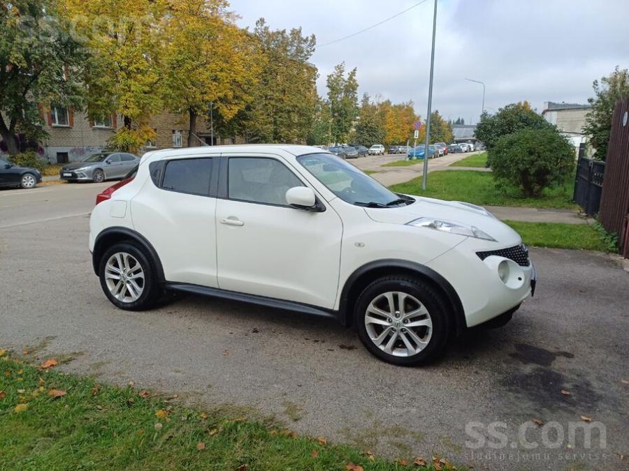 Balts Nissan Juke 2012 Rīga, ar dzinēja tilpumu 1.60 L un nobraukumu 212 tūkst. km par 4800 €, foto 1 vietnē AUTOMOTO.COM.LV