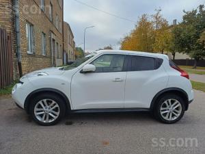 Balts Nissan Juke 2012 Rīga, ar dzinēja tilpumu 1.60 L un nobraukumu 212 tūkst. km par 4800 €, foto 5 vietnē AUTOMOTO.COM.LV