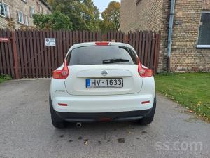 Balts Nissan Juke 2012 Rīga, ar dzinēja tilpumu 1.60 L un nobraukumu 212 tūkst. km par 4800 €, foto 7 vietnē AUTOMOTO.COM.LV