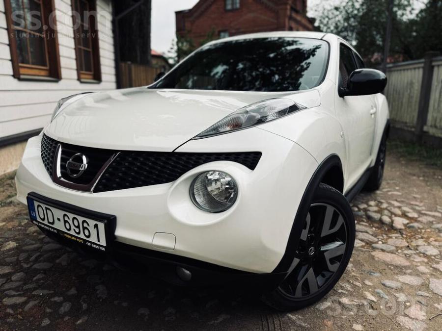 Balts Nissan Juke 2013 Cēsis, ar dzinēja tilpumu 1.50 L un nobraukumu 0 tūkst. km par 9890 €, foto 3 vietnē AUTOMOTO.COM.LV