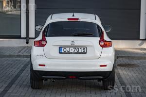 White Nissan Juke 2013 in Riga, with an engine capacity of 1.60 L and mileage of 0 thousand km for 6750 €, photo 5 on AUTOMOTO.COM.LV