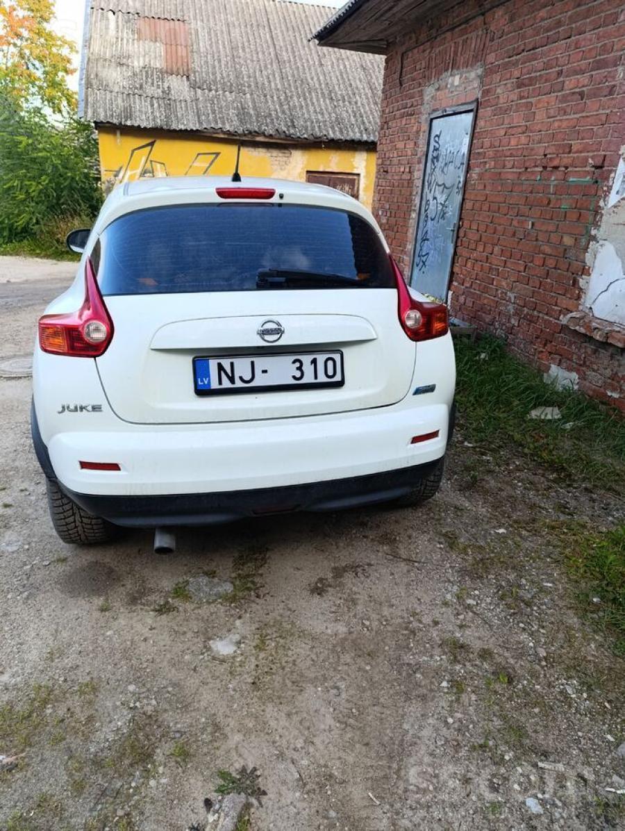 Balts Nissan Juke 2013 Saldus, ar dzinēja tilpumu 1.50 L un nobraukumu 217 tūkst. km par 4800 €, foto 1 vietnē AUTOMOTO.COM.LV